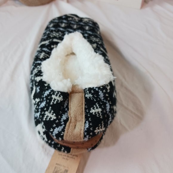 Born | Shoes | Born Black White Knit White Sherpa Lined Slippers Rubber ...